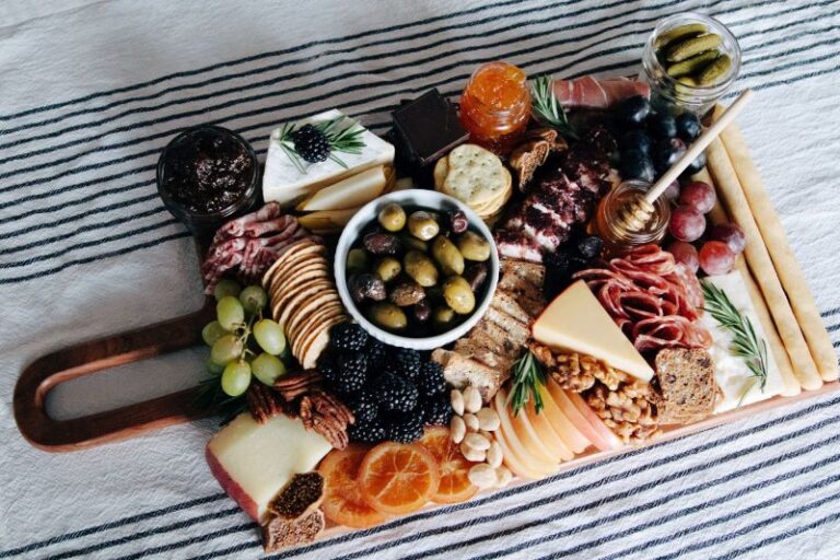 How To Make An Epic Charcuterie Board Using All Trader Joe's Products - It's Jolene